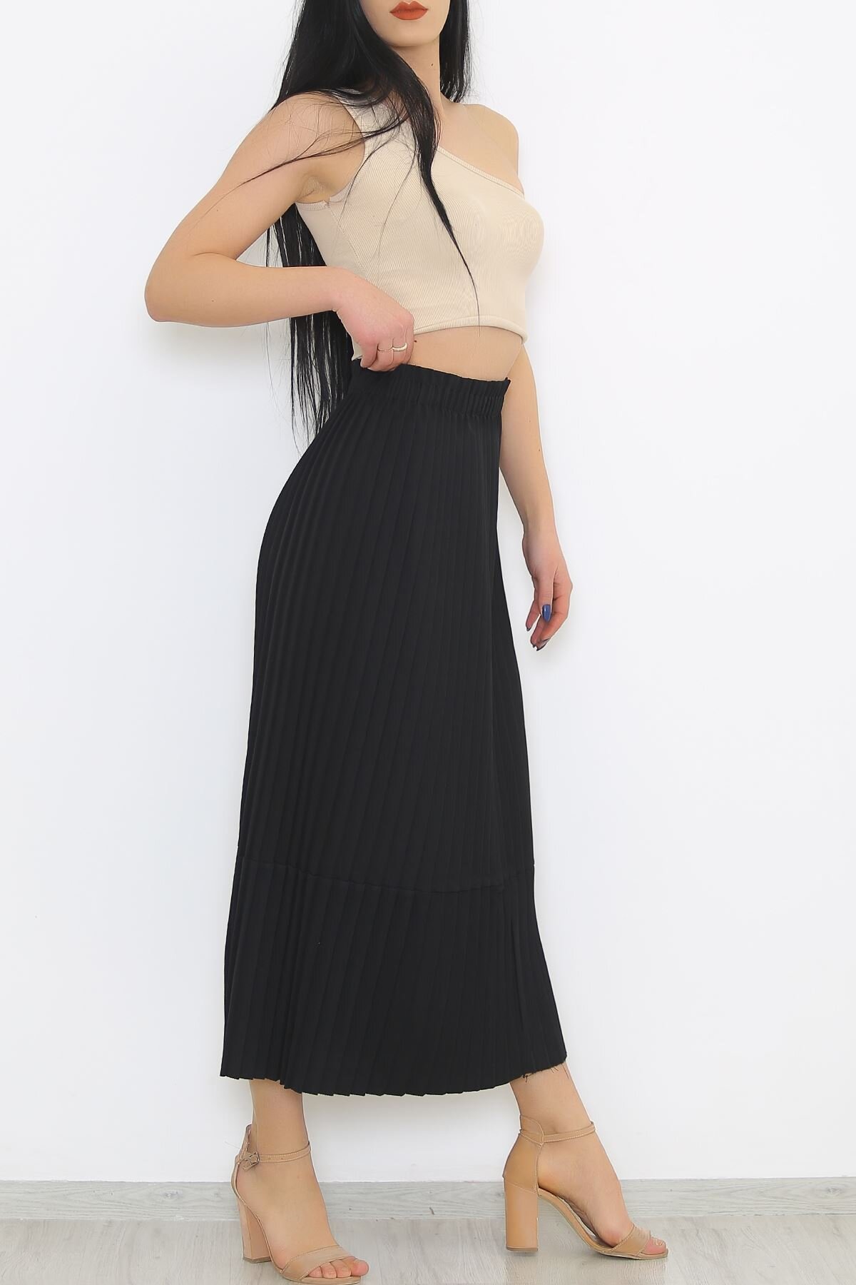 Remiss Siyah Pileli Uzun Etek | ElbiseBul